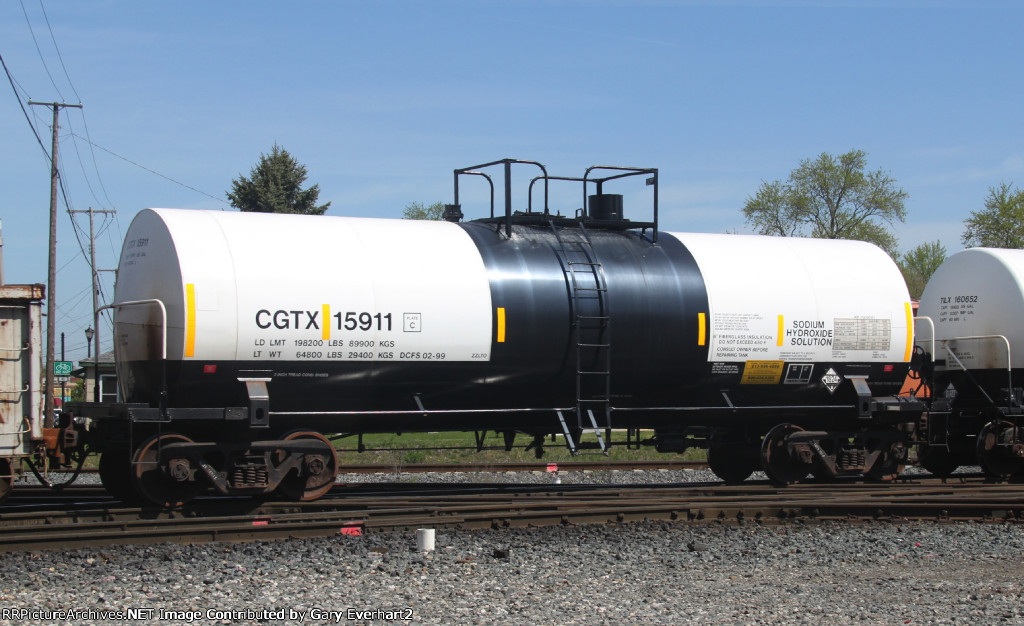 CGTX 15911 - GATX Rail Canada